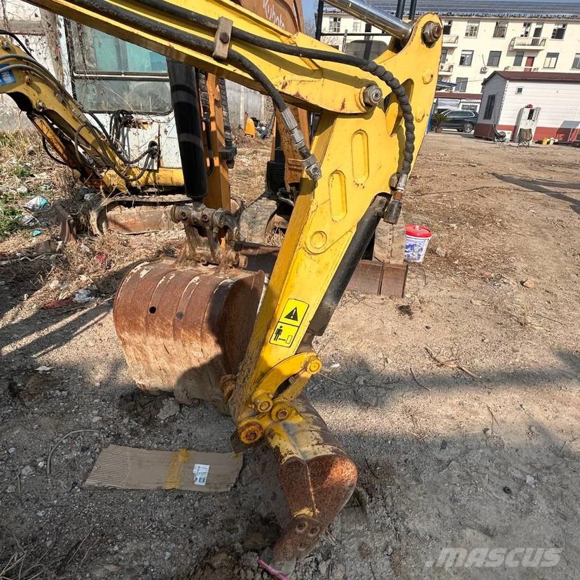 Komatsu PC15, 2017, Kiina - Käytetyt minikaivukoneet