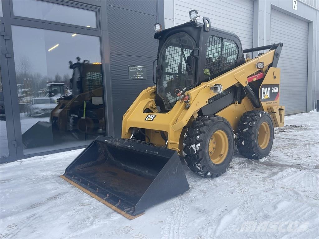 Cat 262D, 2019, Rīga, Latvia - Käytetyt liukuohjatut kuormaajat ...